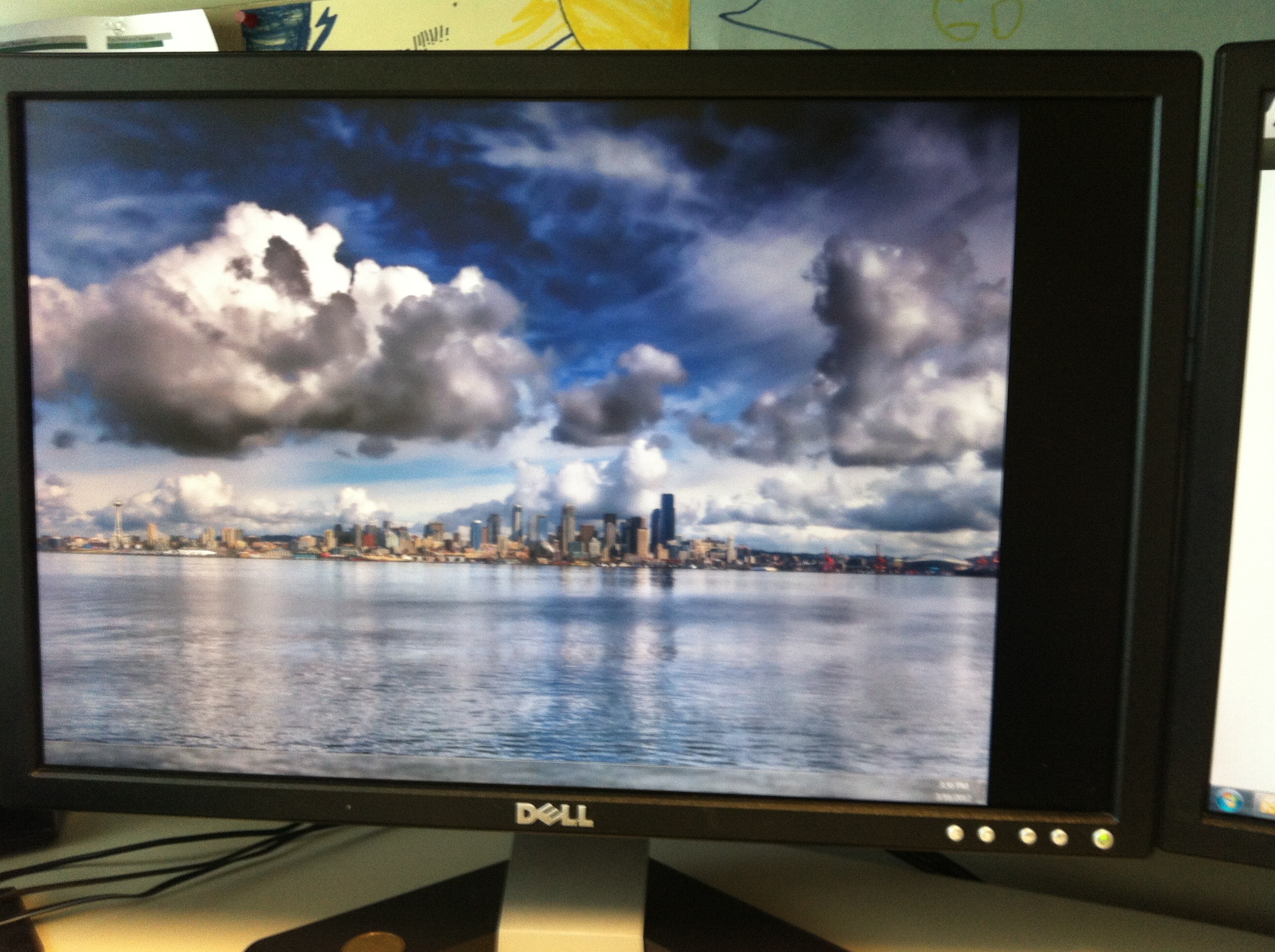 image shifted to the left of the monitor - UGA-2K-A - Plugable Support